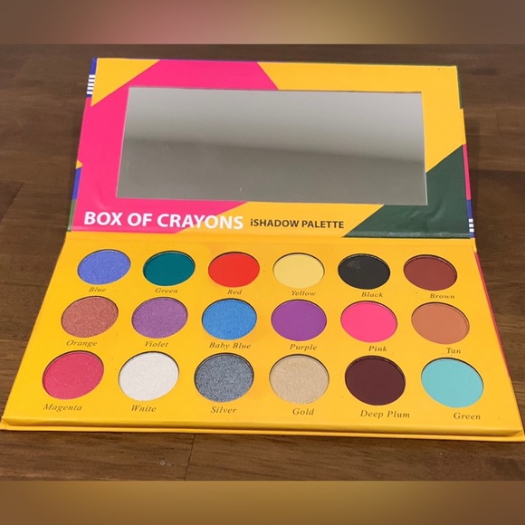 The Crayon Case | Makeup | Nwt Box Of Crayons Eyeshadow Palette One ...